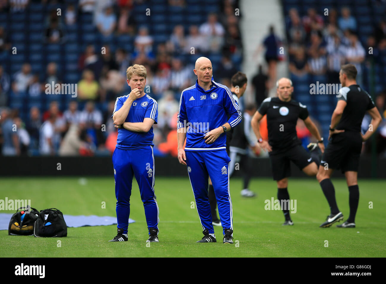 Chelsea doctor Chris Hughes and physiotherapist Steven Hughes (right ...