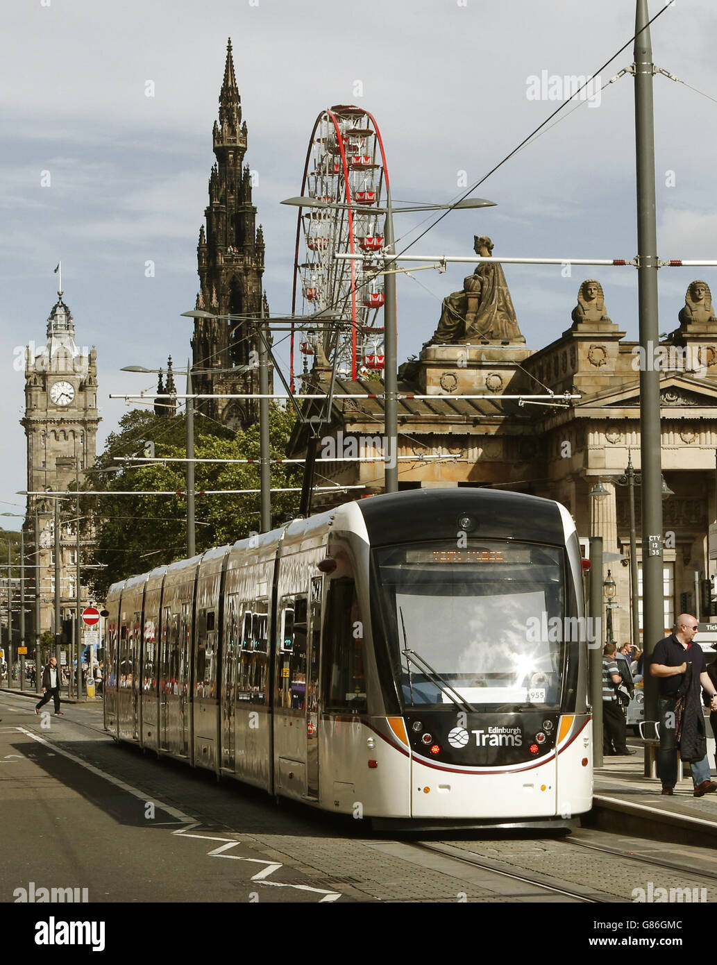A tram on Princes Street in Edinburgh Stock Photo - Alamy