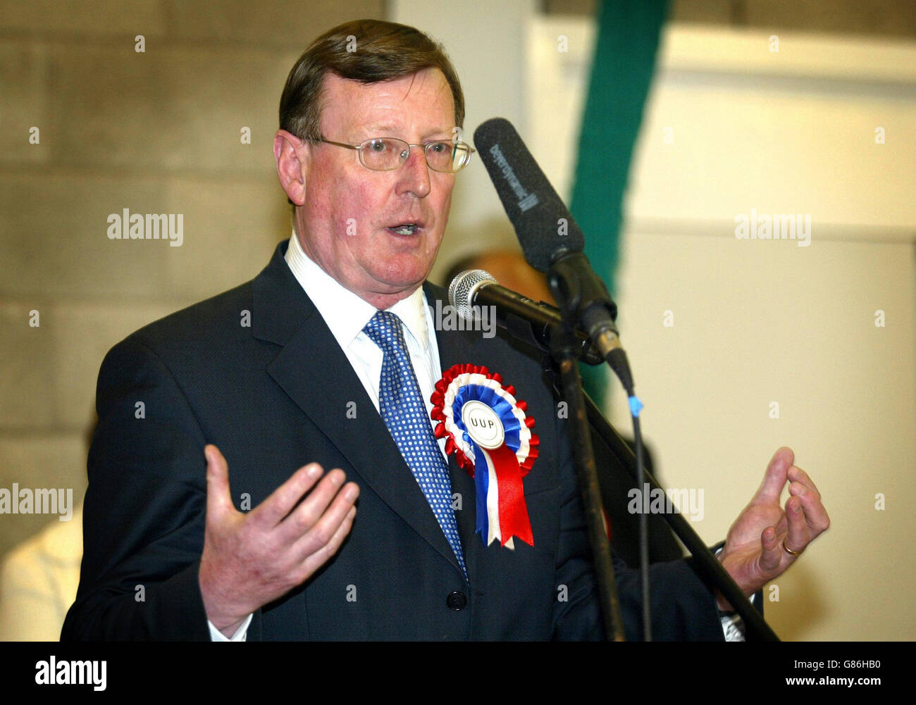 Ulster Unionist Leader, David Trimble, makes his address as the ...