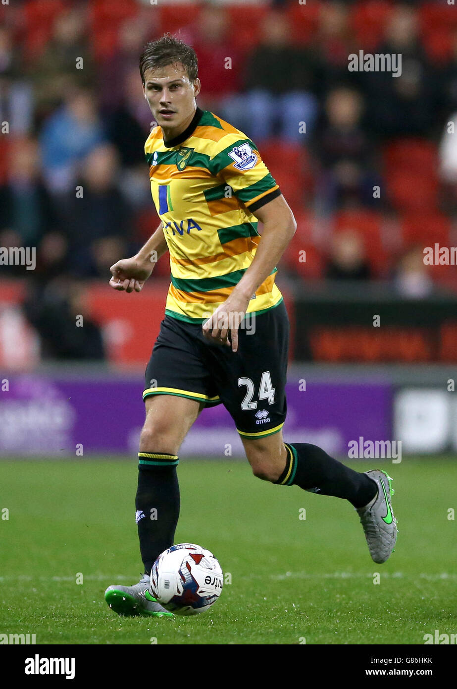Football league cup tpicswire hi-res stock photography and images - Alamy
