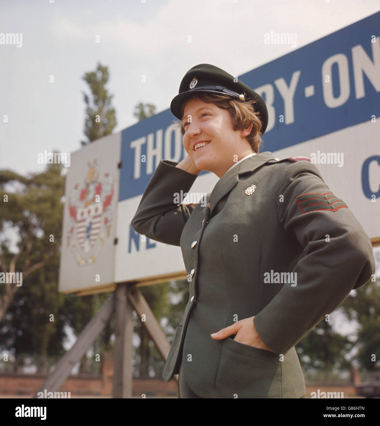 British service girl hi-res stock photography and images - Alamy