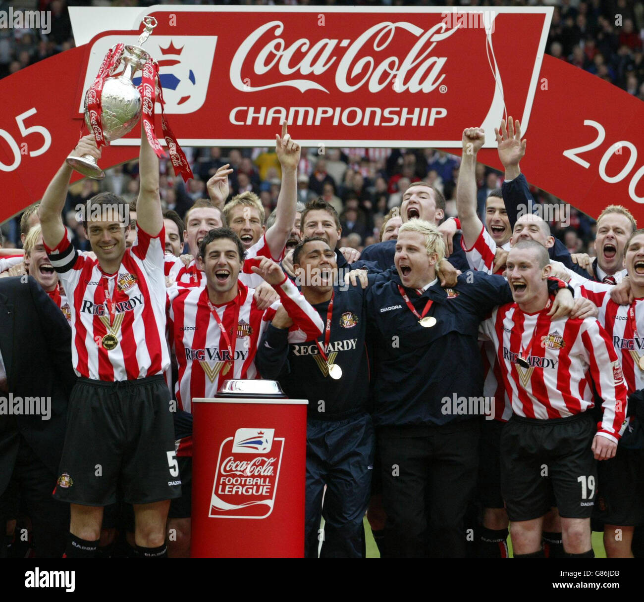 Coca cola championship trophy hi-res stock photography and images - Alamy