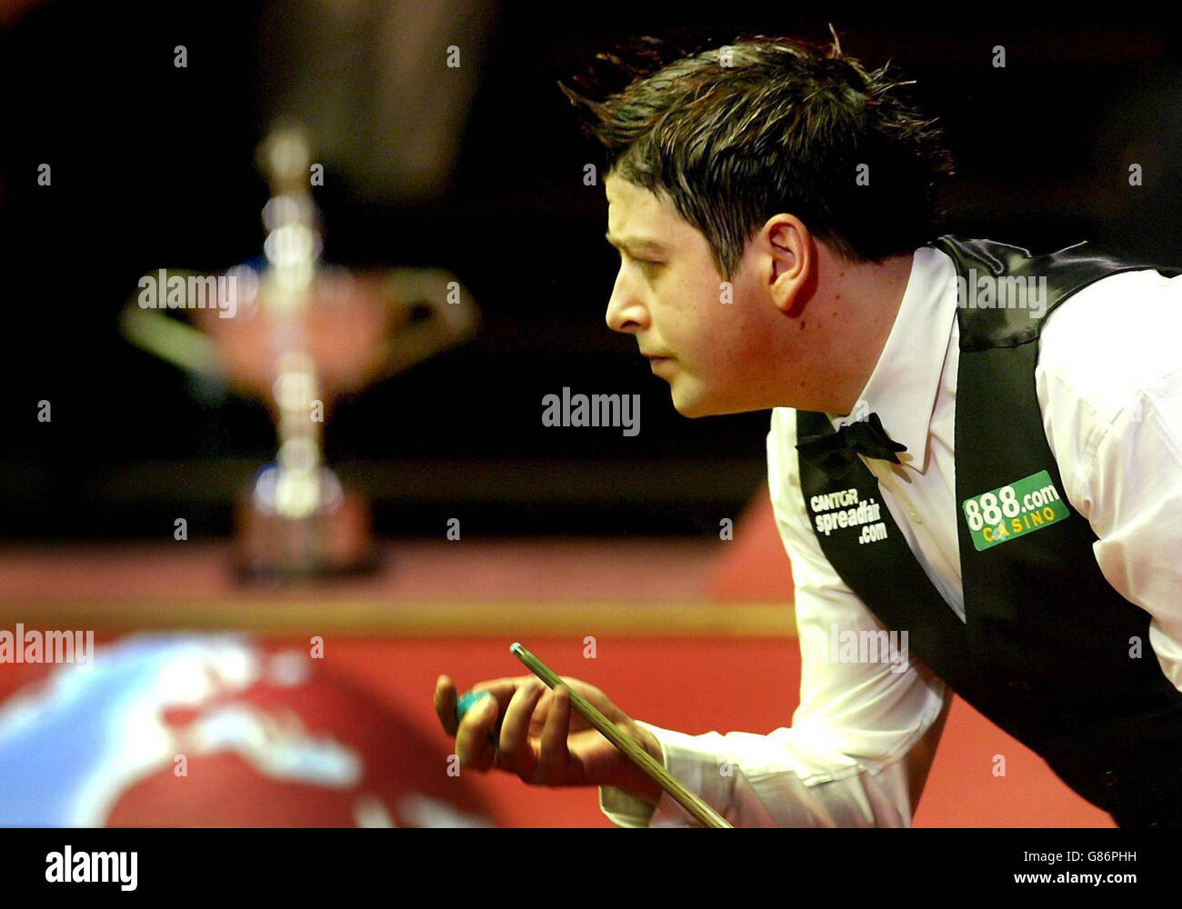 Snooker embassy world championship 2005 final hi-res stock photography ...
