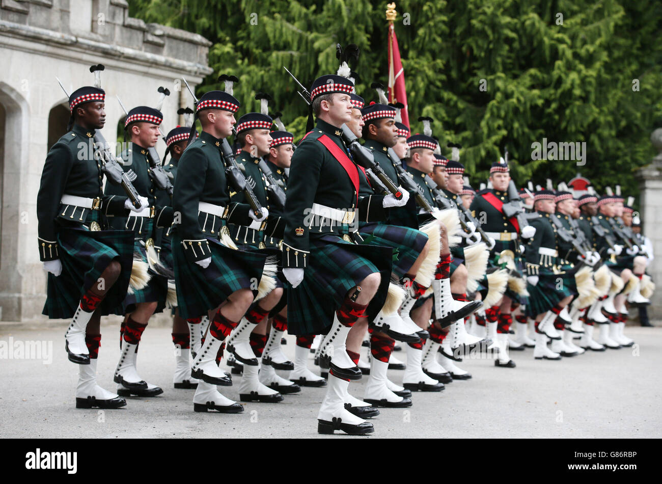 Scots guard regiment hi-res stock photography and images - Alamy