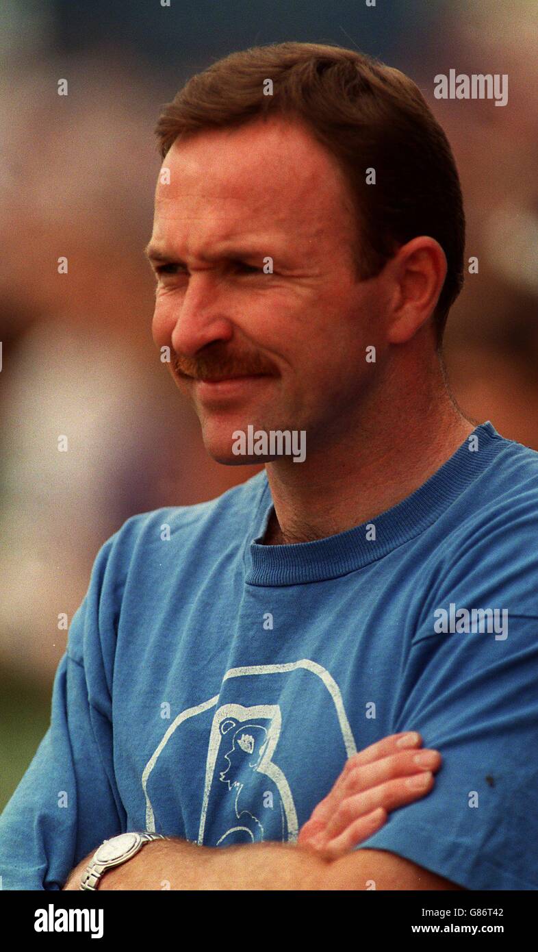 Wigan v Mansfield T.. Steve Parkin, Mansfield Manager Stock Photo - Alamy