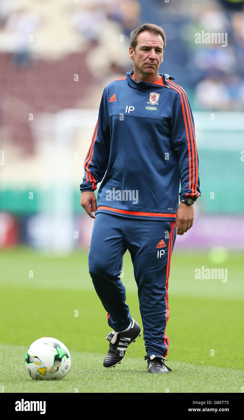 Team soccer hi-res stock photography and images - Alamy