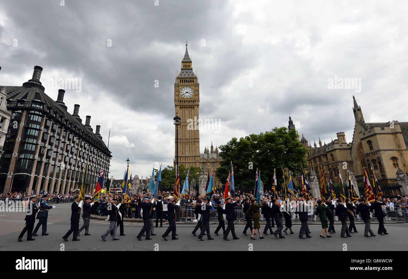 Vj day day parliament hi-res stock photography and images - Alamy