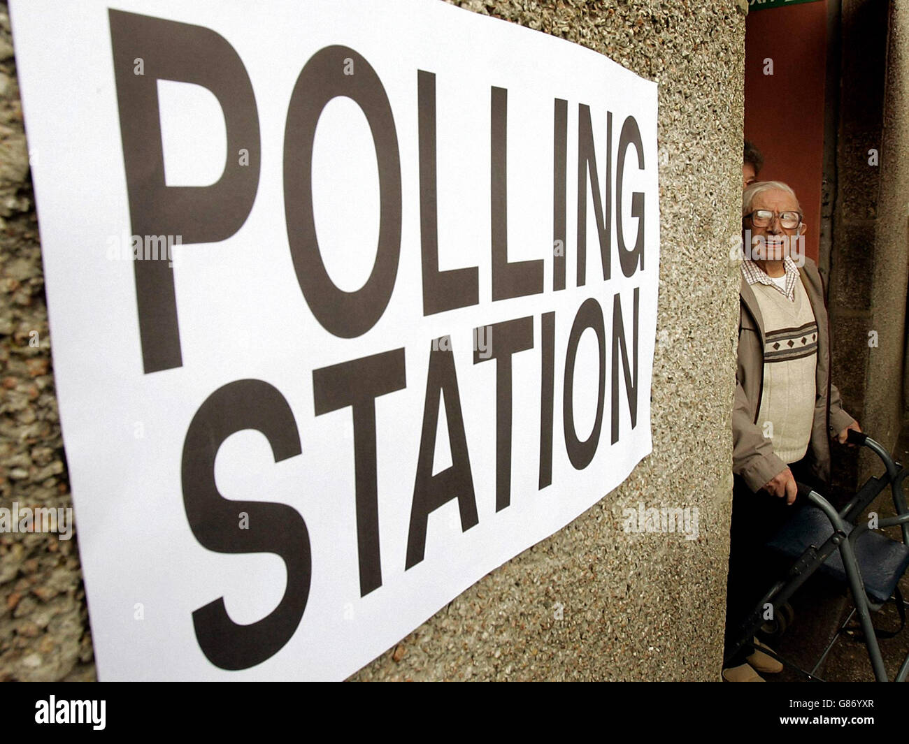 Politics old man pensioner voting sign entrance hi-res stock ...