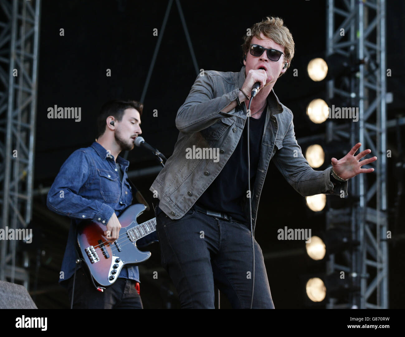 Kodaline performing on mtv stage hi-res stock photography and images ...
