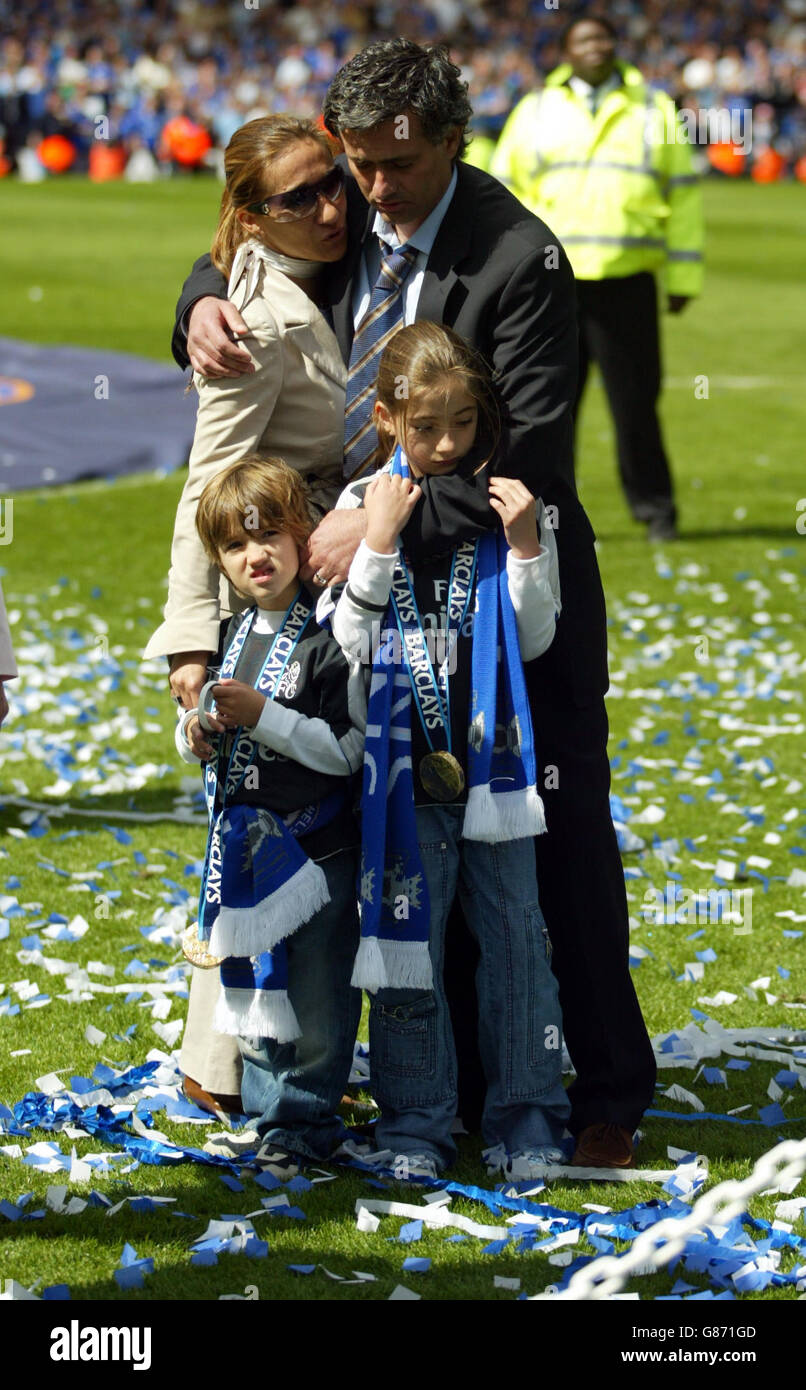 Jose Mourinho Wife And Kids