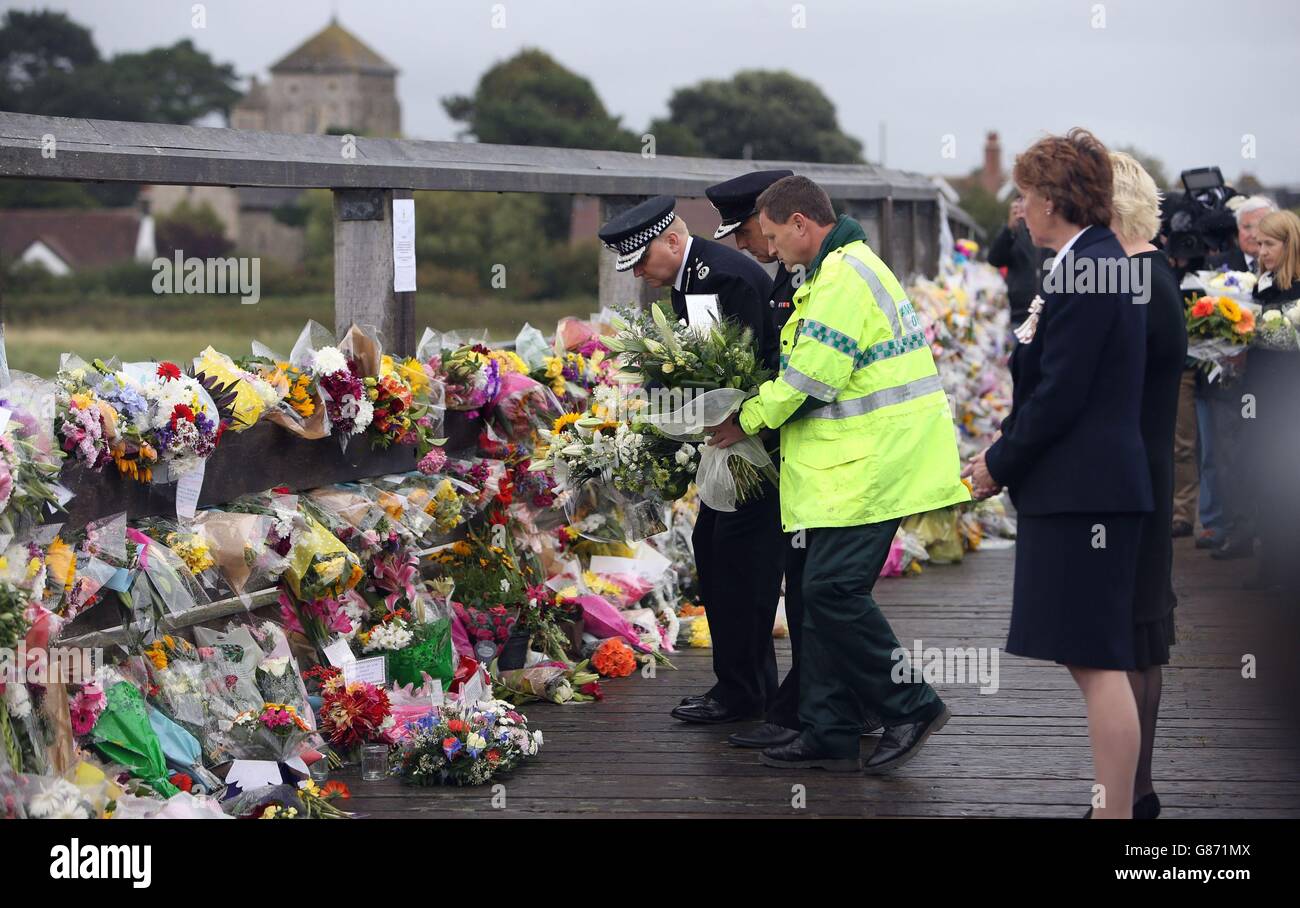 Close scene shoreham air disaster hi-res stock photography and images ...