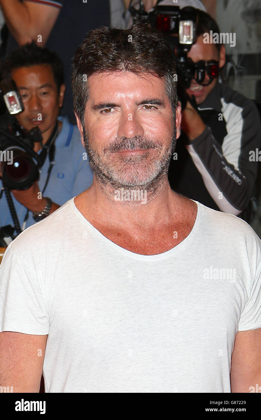 Simon phillip cowell hi-res stock photography and images - Alamy