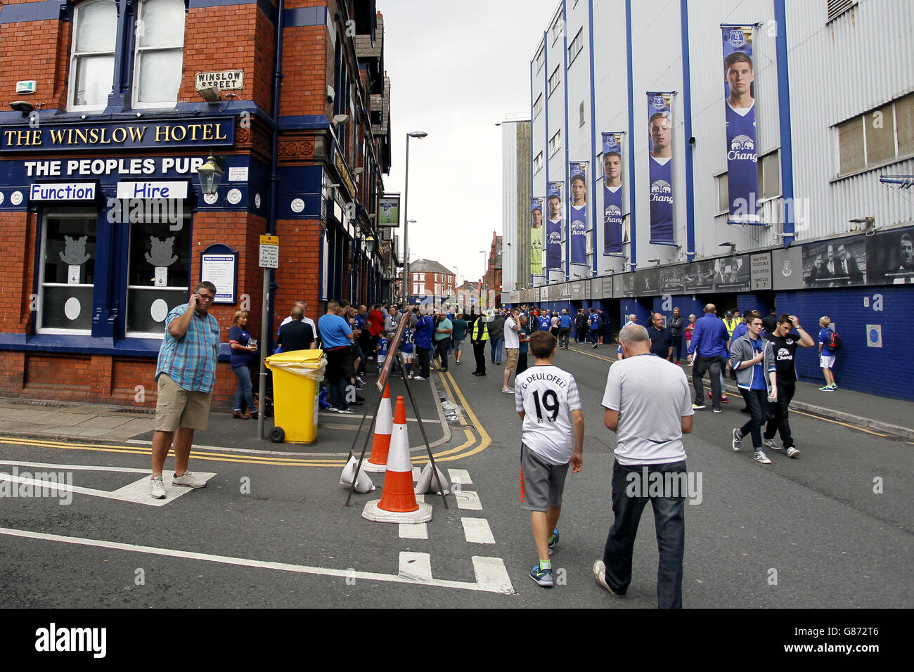 A view of the goodison park sign hi-res stock photography and images ...
