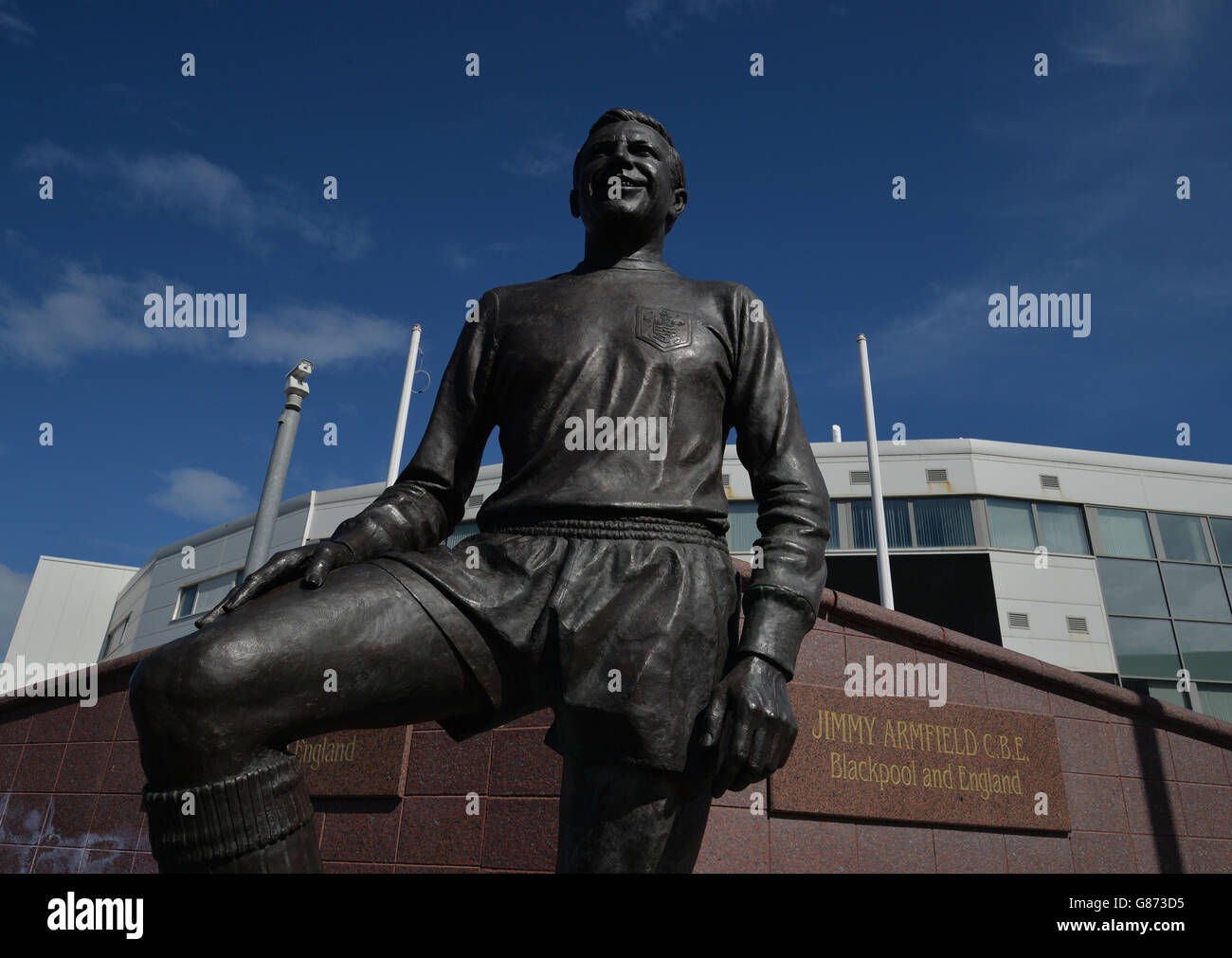 A view of the Jimmy Armfield statue at Bloomfield Road Stock Photo - Alamy