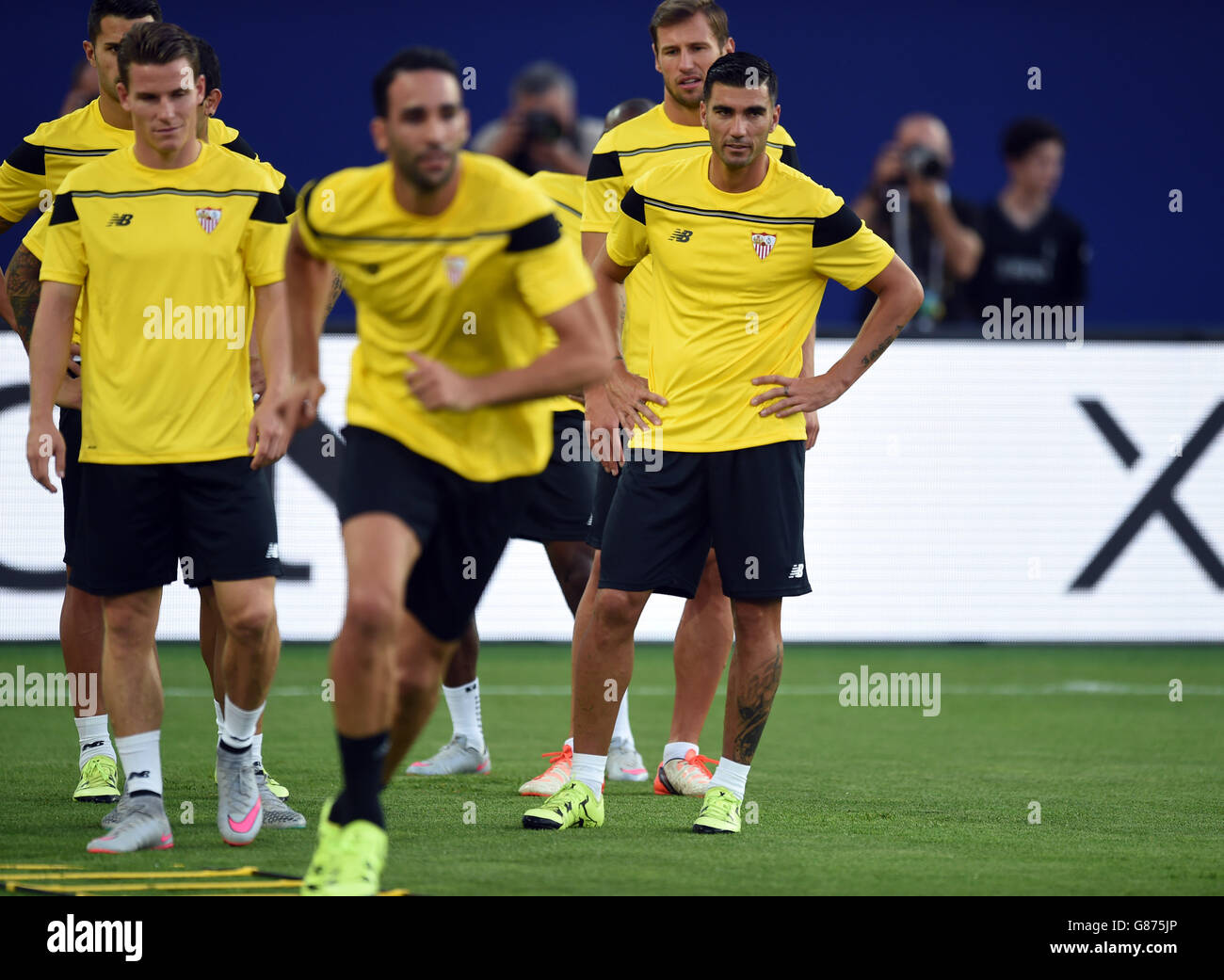Soccer - UEFA Super Cup - Seville Training - Boris Paichadze Dinamo ...