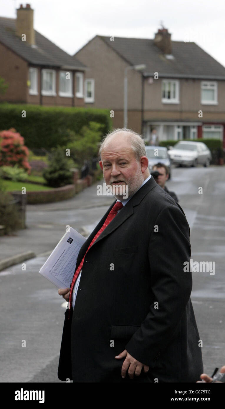 General Election Campaign 2005 - Labour Party - Glasgow Stock Photo - Alamy