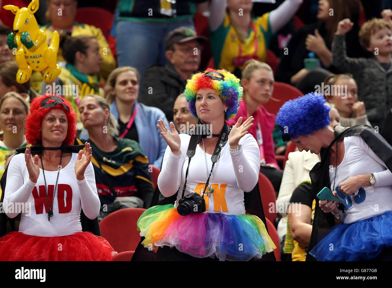 Netball fans in the stands hi-res stock photography and images - Alamy