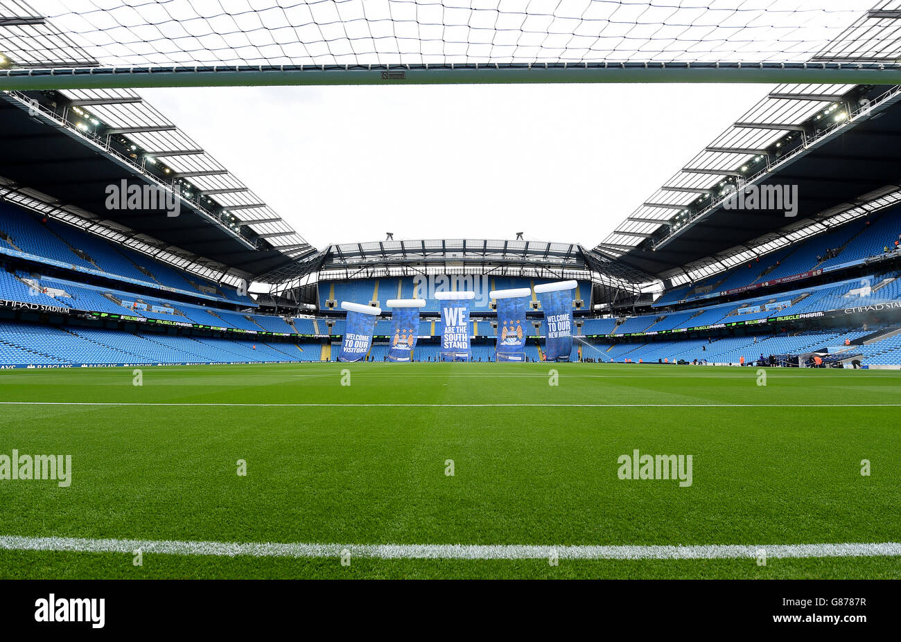 Etihad stadium south stand hi-res stock photography and images - Alamy