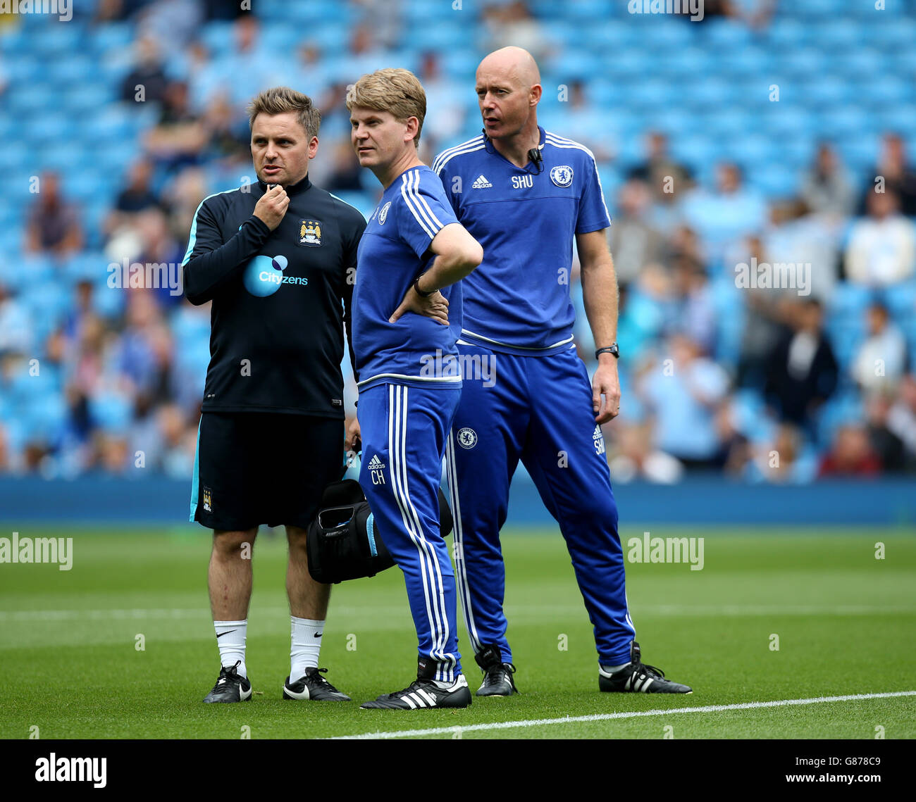 Chelsea doctor chris hughes right hi-res stock photography and images ...