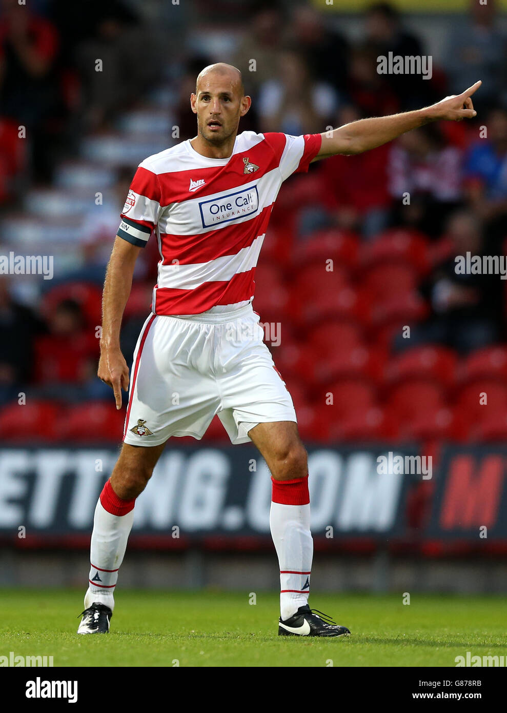 Doncaster rovers badge hi-res stock photography and images - Alamy