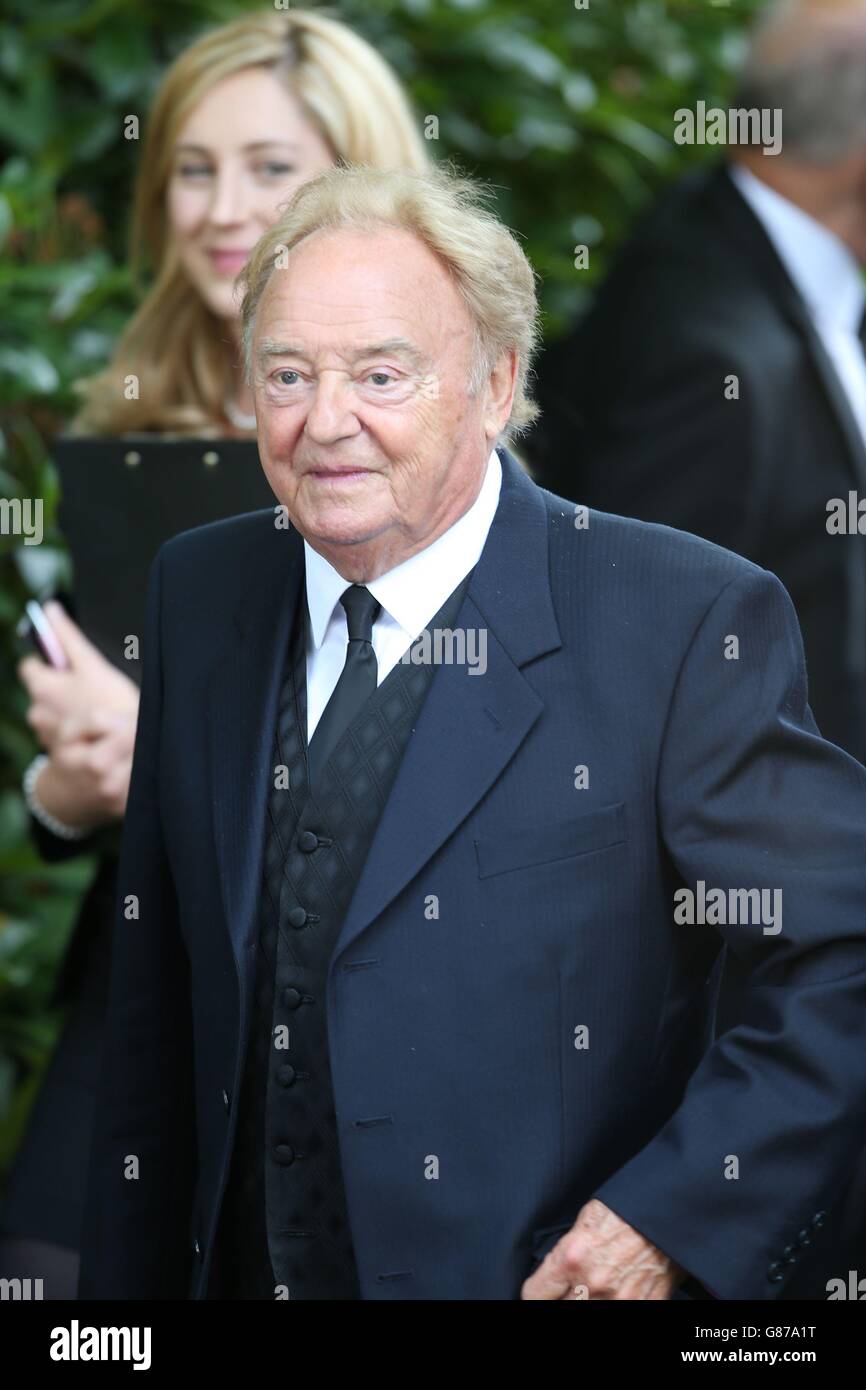 Gerry Marsden arrives for the funeral of Cilla Black at St Mary's ...