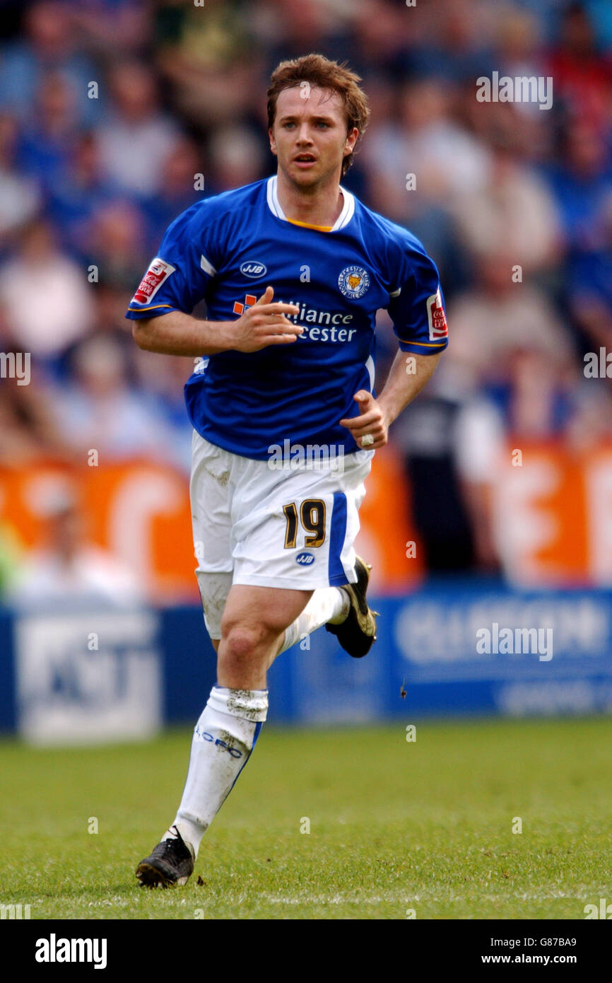 Sport football david connolly hi-res stock photography and images - Alamy