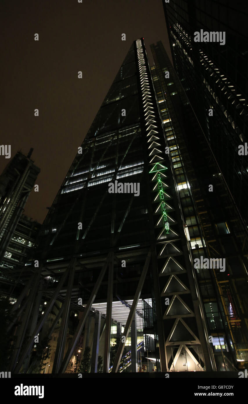 Nelson's column projection hi-res stock photography and images - Alamy