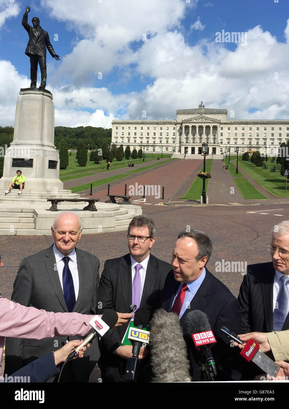 Dup mps left to right nigel dodds hi-res stock photography and images ...
