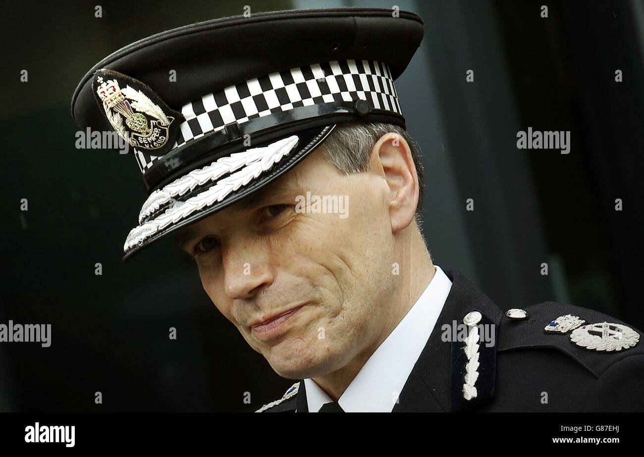 Sir stephen house to stand down hi-res stock photography and images - Alamy