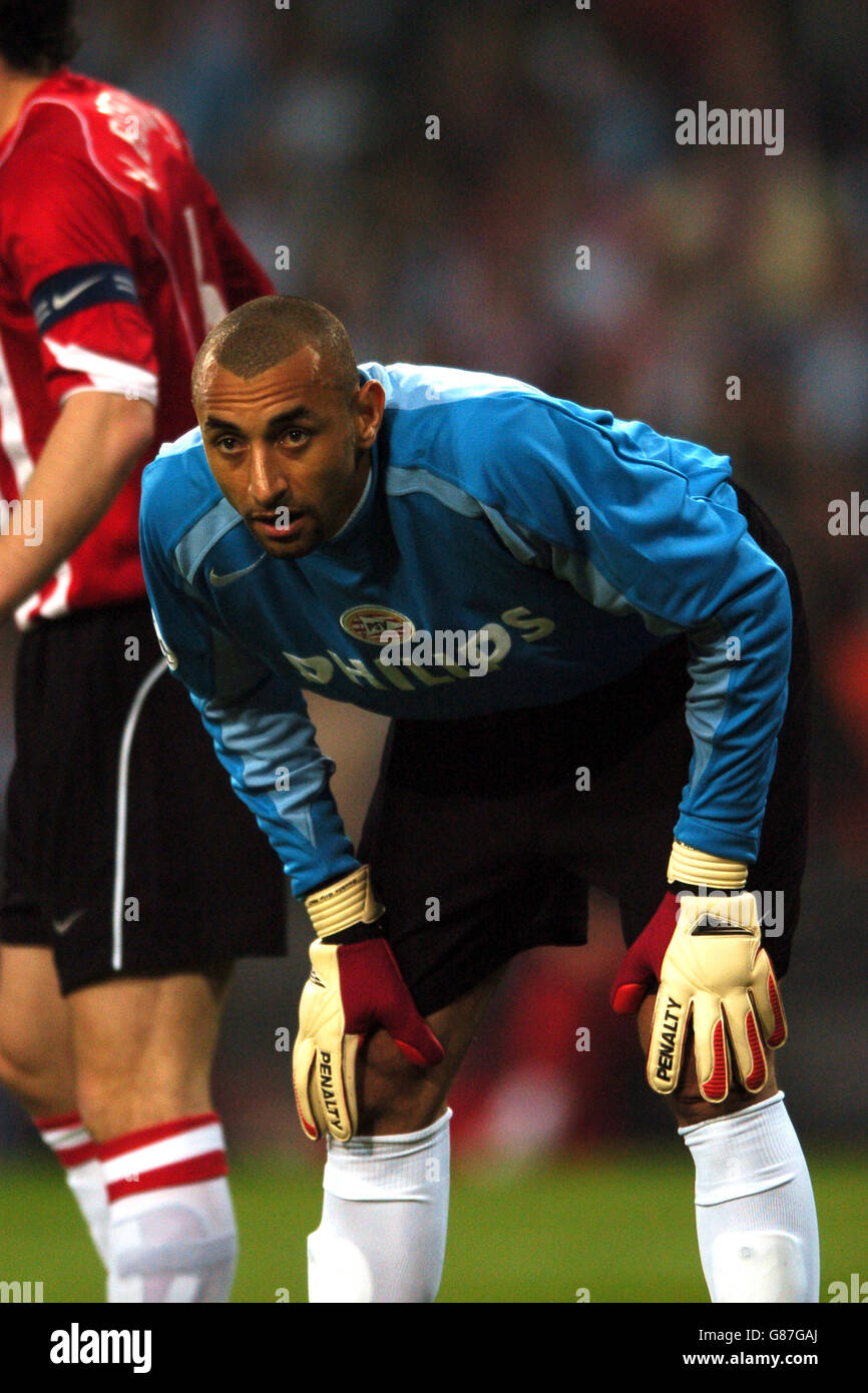 Psv eindhoven goalkeeper gomes High Resolution Stock Photography and ...