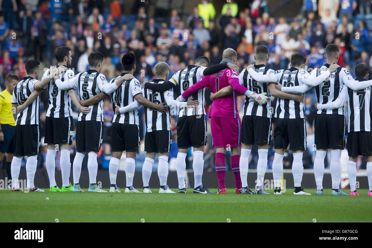 St mirren team line up hi-res stock photography and images - Alamy