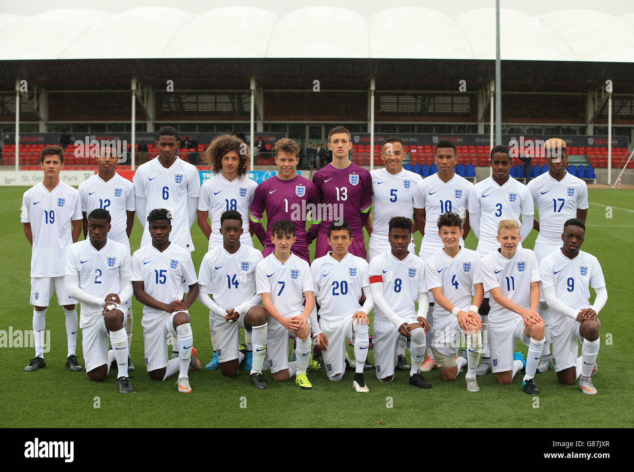 England u16 team group hi-res stock photography and images - Alamy