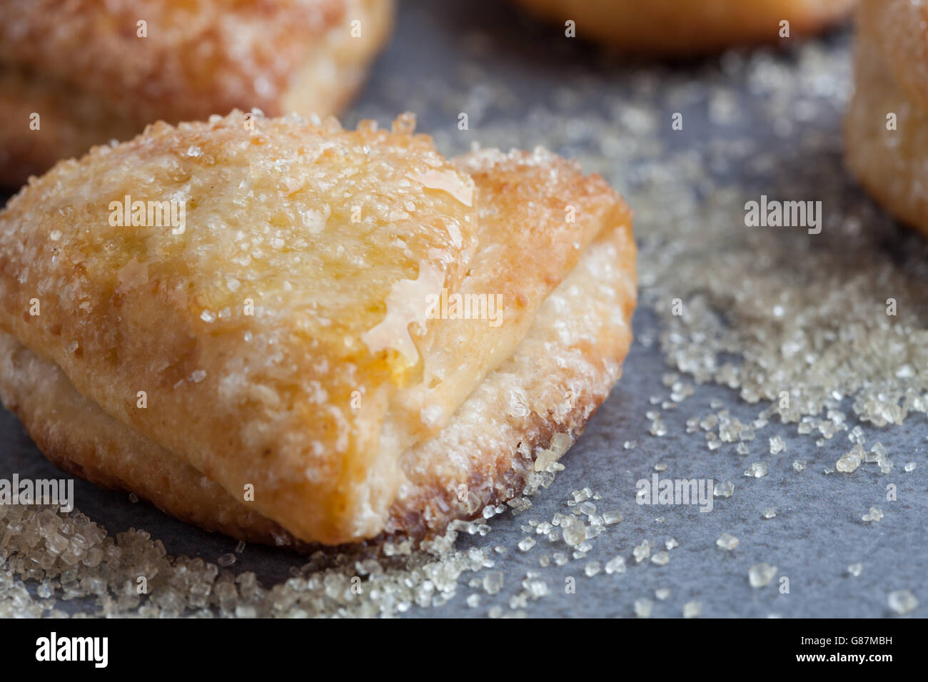 Sugar crystals hi-res stock photography and images - Alamy