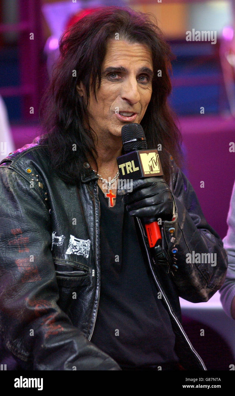 MTV's TRL - Total Request Live - Leicester Square Stock Photo - Alamy