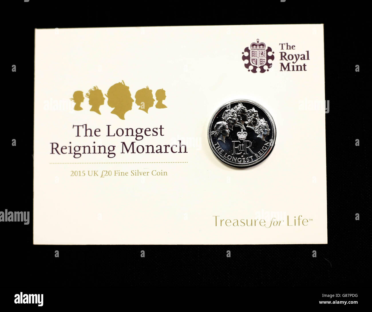 Queen becomes longest reigning monarch Stock Photo - Alamy