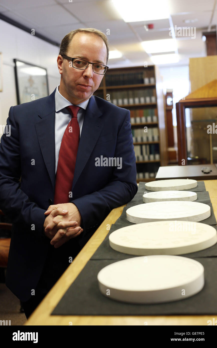 Historic british monarch hi-res stock photography and images - Alamy