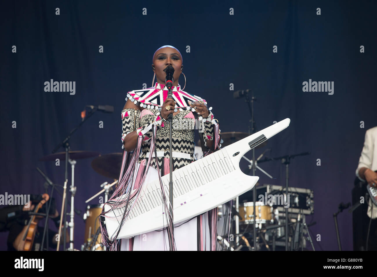 Laura mvula hi-res stock photography and images - Alamy