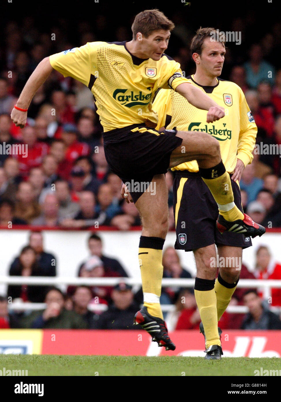 Liverpools steven gerrard scores against arsenal from a freekick hi-res ...