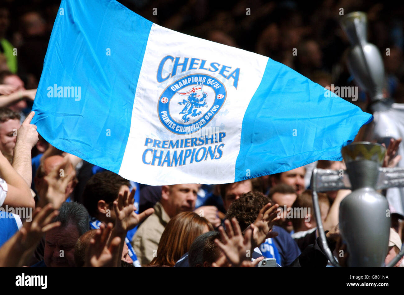 Chelsea fans soak up the carnival atmosphere at stamford bridge hi-res ...