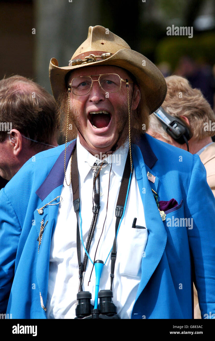 Horse racing pundit john mccririck hi-res stock photography and images ...