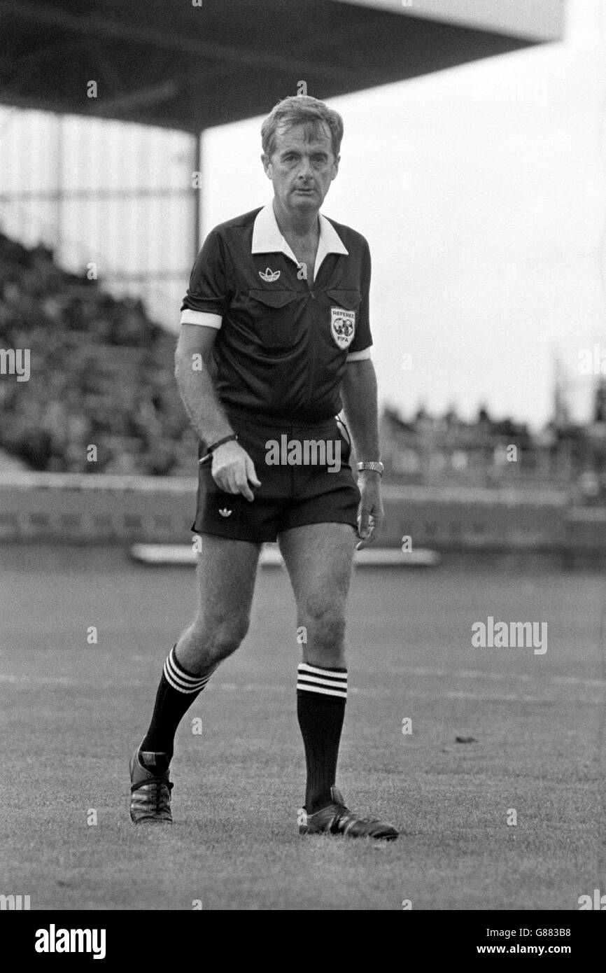 Soccer - Referee Stock Photo - Alamy
