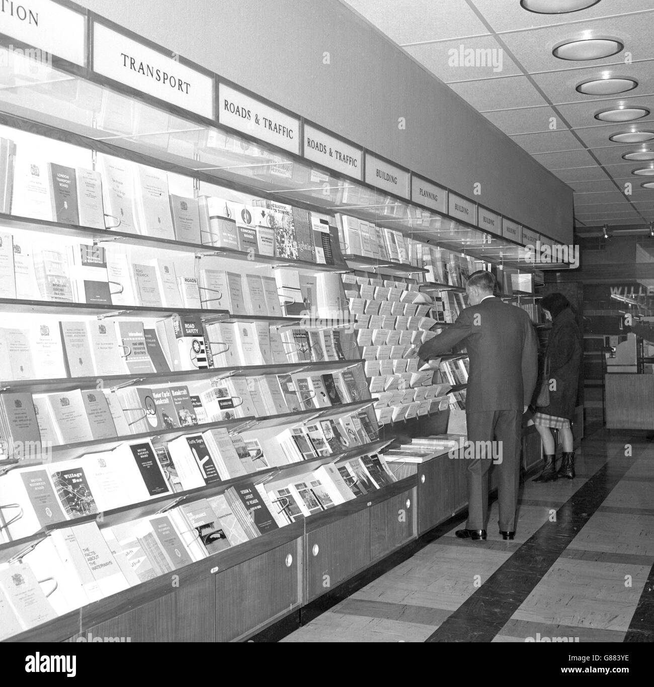 Inside bookshop Black and White Stock Photos & Images - Alamy