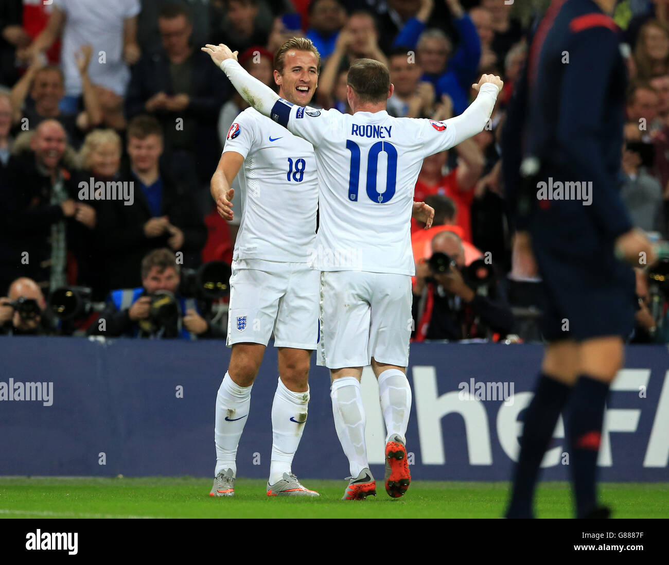 Englands wayne rooney uefa european qualifying match wembley stadium hi ...
