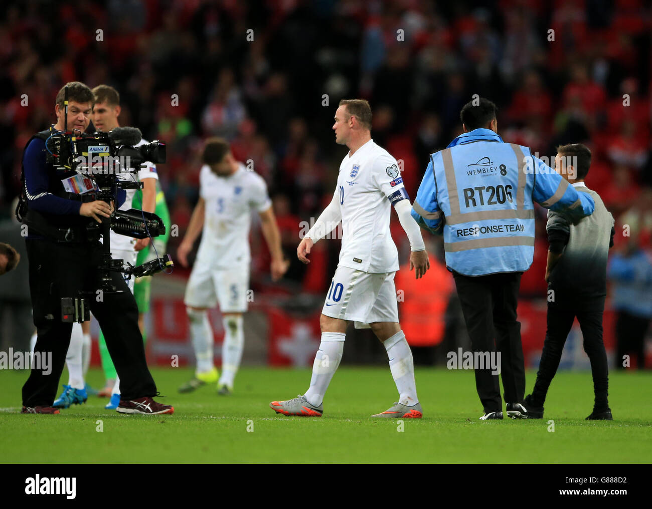 Group approach hi-res stock photography and images - Alamy