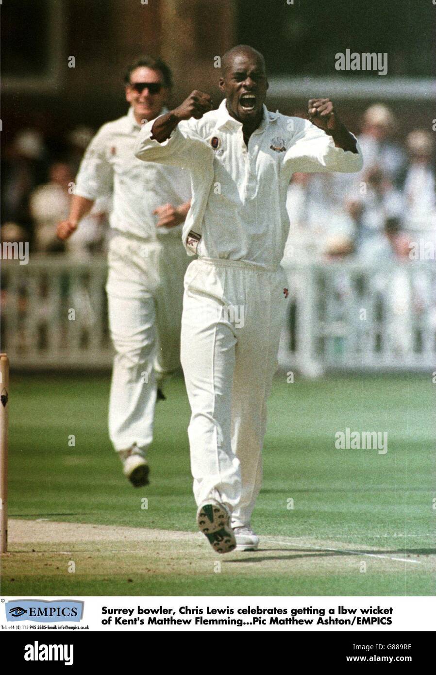 Cricket - Final Benson and Hedges Cup - Kent v Surrey. Surrey bowler ...