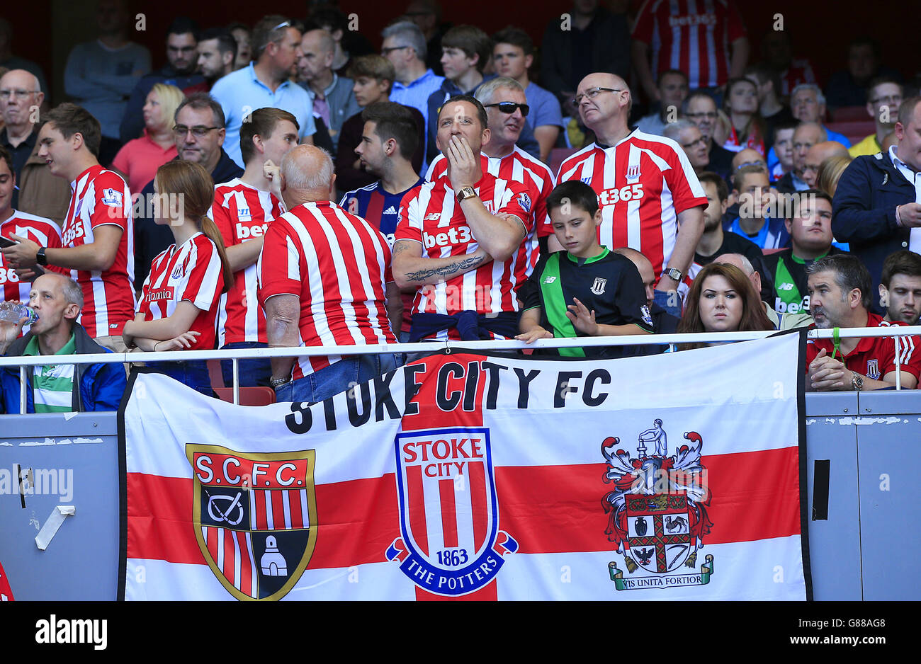 Stoke city fans in the stands hi-res stock photography and images - Alamy