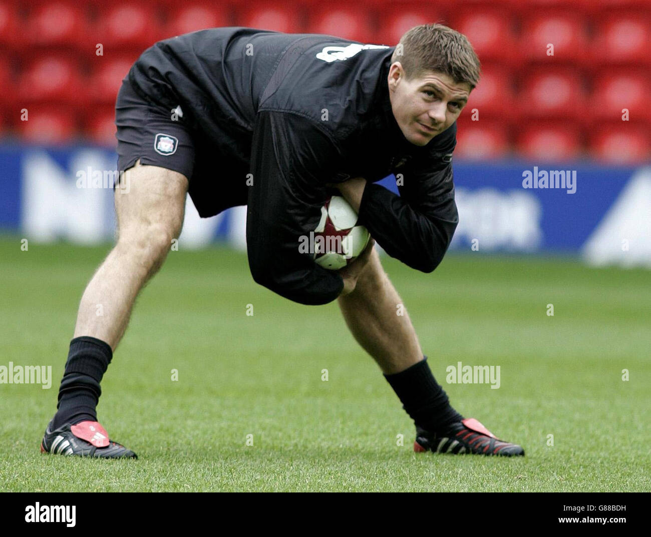 Steven gerrard liverpool milan hi-res stock photography and images - Alamy
