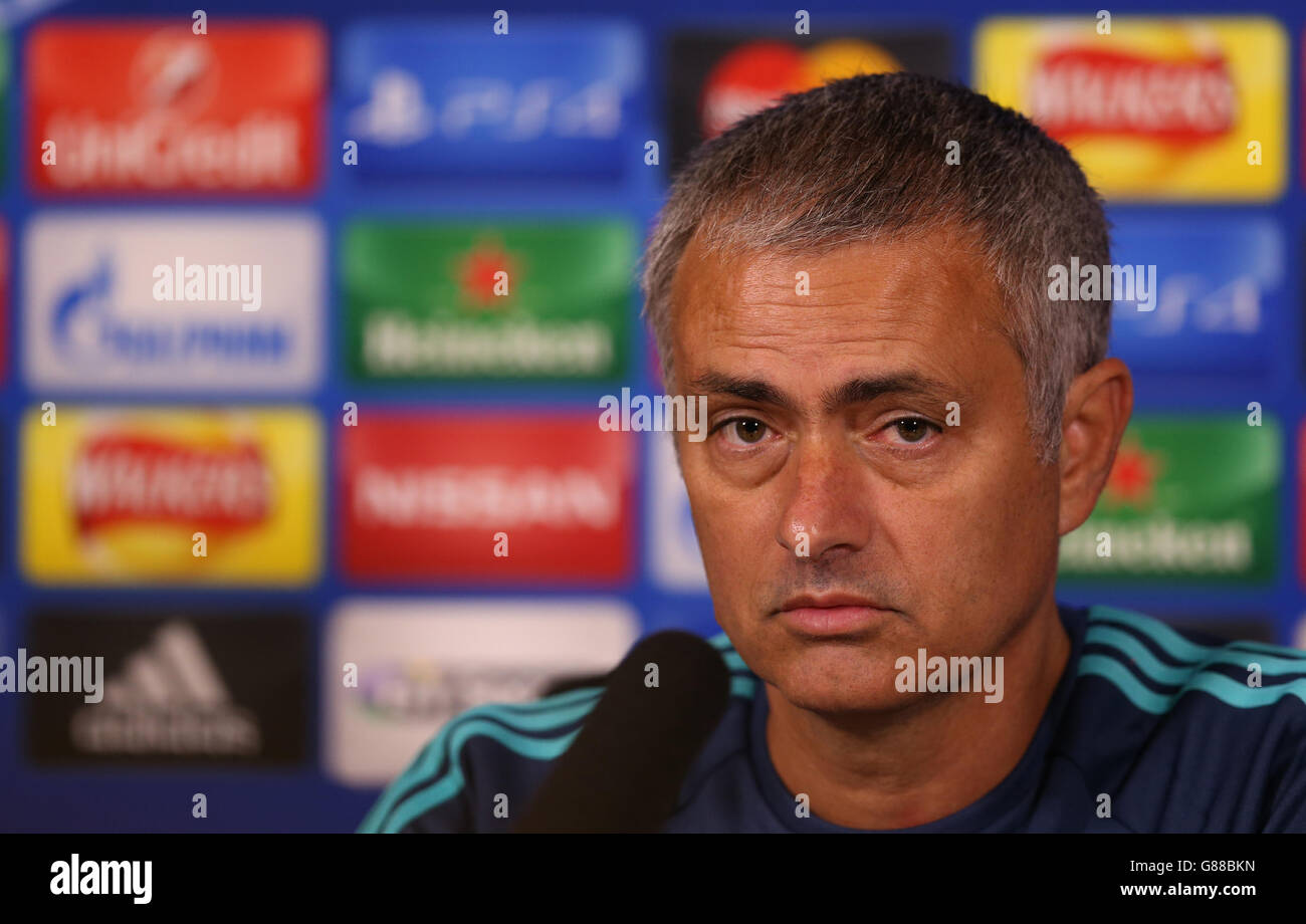 Soccer - UEFA Champions League - Group G - Chelsea v Maccabi Tel Aviv ...