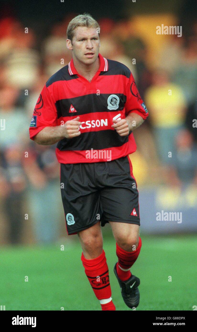 Queens park rangers kevin gallen hi-res stock photography and images ...