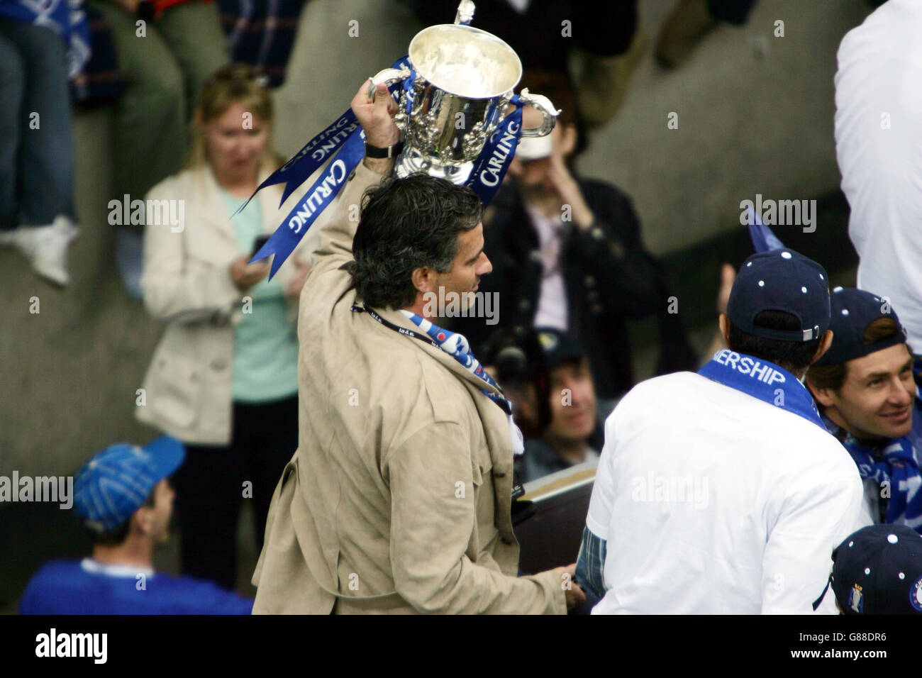 Soccer fa barclays premiership chelsea trophy parade london hi-res ...
